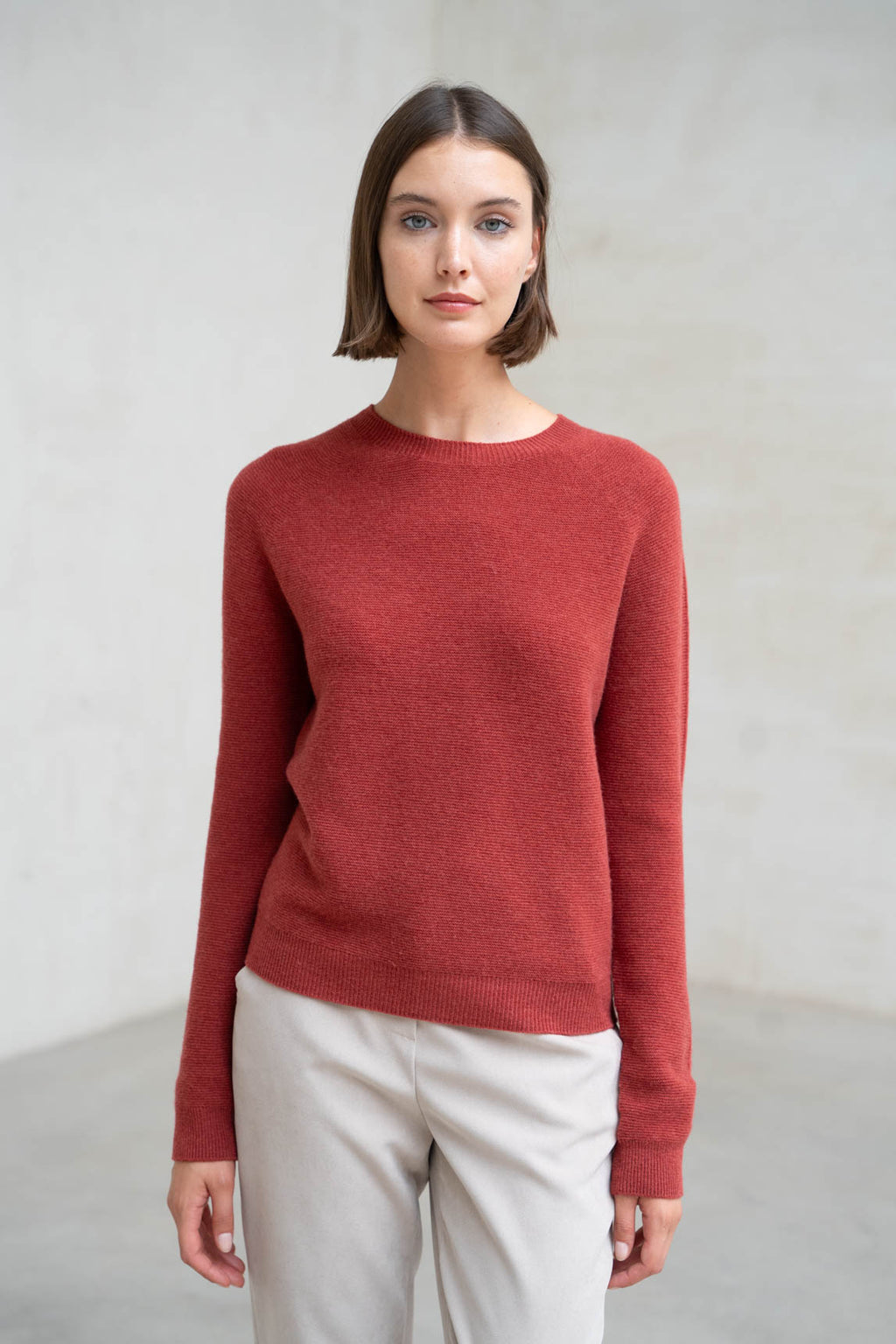 Cherry red soft cashmere wool sweater for women in autumn | Rivera
